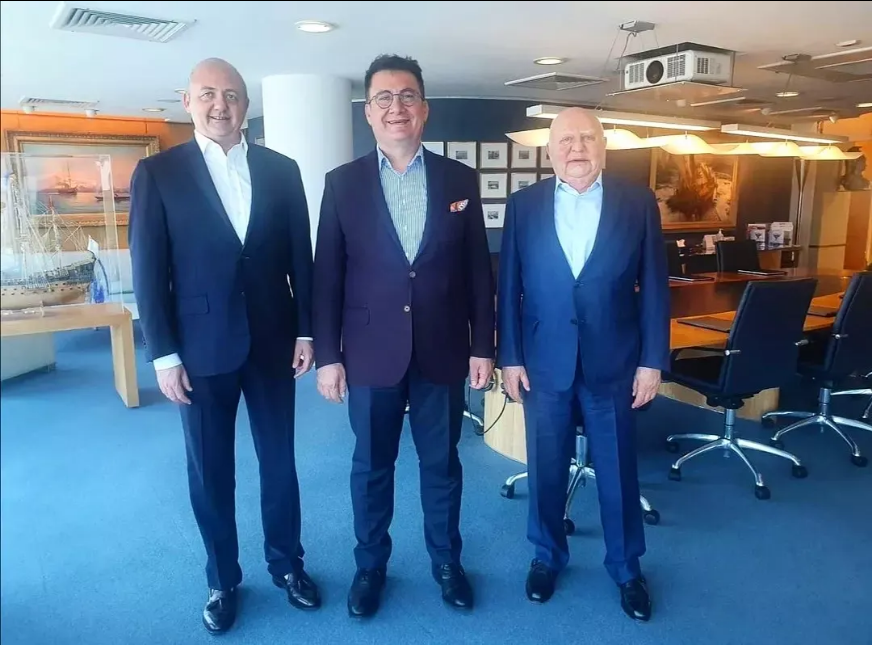 Rektör Baran Arkas Holding’e Ziyarette Bulundu